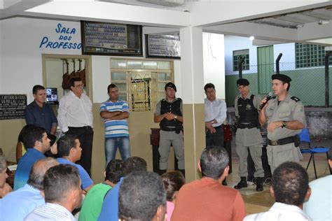 AMT e 2 Batalhão da Polícia Militar realizam reunião comunitária