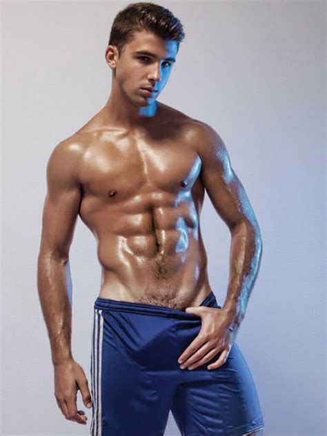 Luis Miguel Desnudo