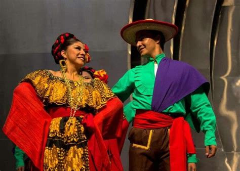 Pin By Laura Moreno On Ballet Folklorico Ballet Folklorico Fashion