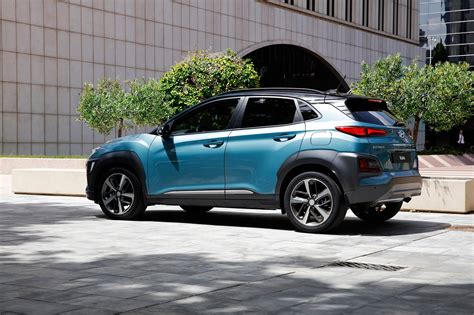 Hyundai Kona Debuts Fresh Face New Small Suv Platform