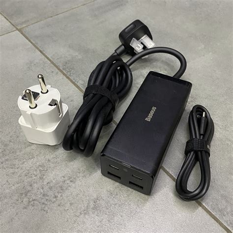 Зарядное Устройство Baseus GaN3 Pro Desktop Powerstrip 100 Вт 2500 Вт