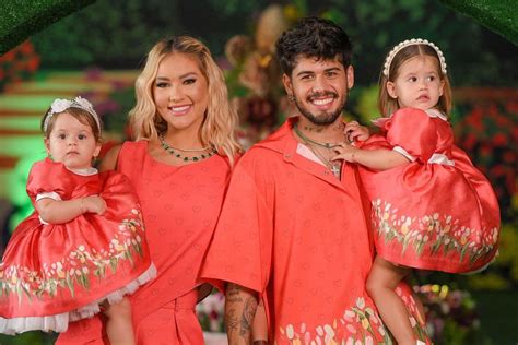 Festa De Maria Flor Filha De Virginia E Z Felipe Conta Bolo De R