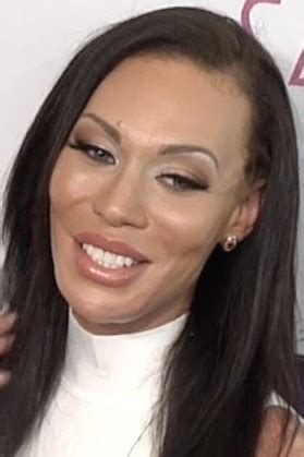Mia Isabella S Instagram Twitter Facebook On IDCrawl
