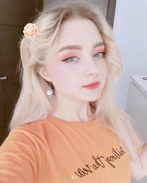 10 Vẻ đẹp gái nga được yêu thích nhất trên Instagram