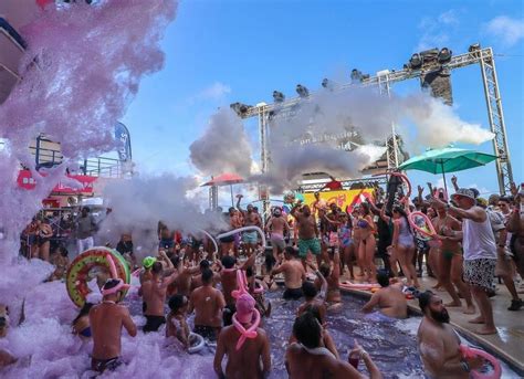 Flaskpaket Beach Party Coco Bongo GetYourGuide