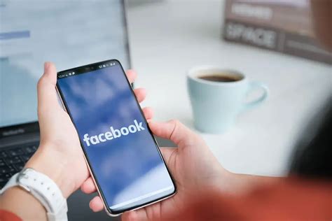 How To Poke Someone On Facebook