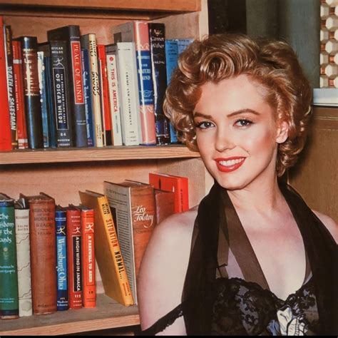 The Marilyn Diaries On Twitter The Well Read Marilyn Monroe Posing