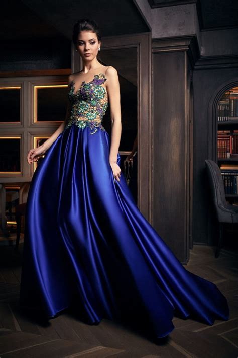 Robe de soirée longue sur mesure Oksana Mukha Paris