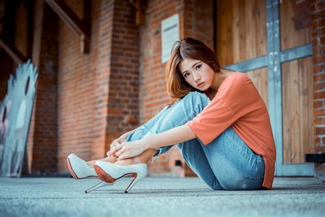 K Asian Bokeh Sitting Legs Brown Haired Glance Beautiful Hd