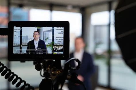 De Voor En Nadelen Van Een Extern Marketingbureau Tocomfy