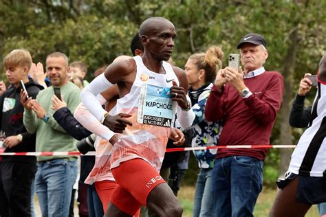 The Straightforward But Efficient Food Plan Of Eliud Kipchoge