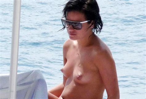 Lilly Alen Topless Telegraph