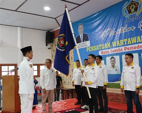 Jajaran Pengurus PWI Kota Jambi Periode 2023 2026 Resmi Dilantik Arah