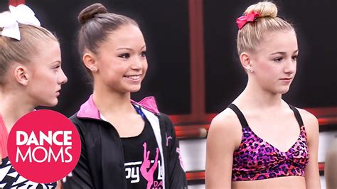 Nobody Is Gonna Beat You New Chloe Vs Old Chloe Season 4 Flashback