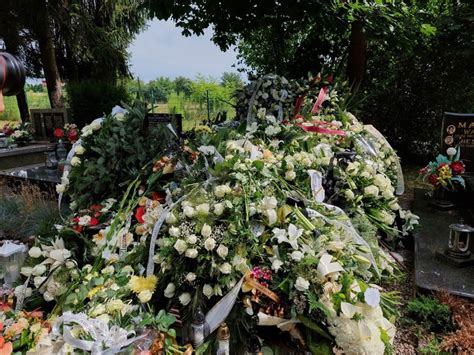 Zdjęcia z pogrzebu 23 letniego Patryka syna Sylwii Peretti Zginął w
