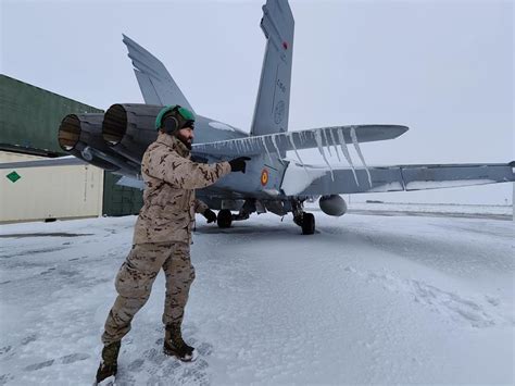 Fotogaler A Los Cazas F Del Ej Rcito Del Aire Y Del Espacio En El