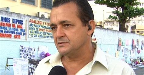 G1 Alunos Recebem Material Deixado Em Escola Atacada No RJ Nesta