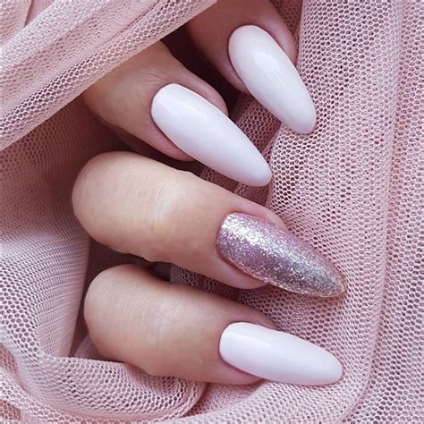 Eleganckie Paznokcie TOP 24 Subtelne I Modne Inspiracje Na Manicure