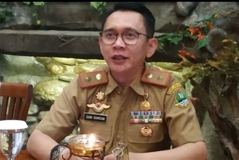 Gantikan Almarhum Eka Supria Atmaja Dani Ramdan Penjabat Bupati Bekasi