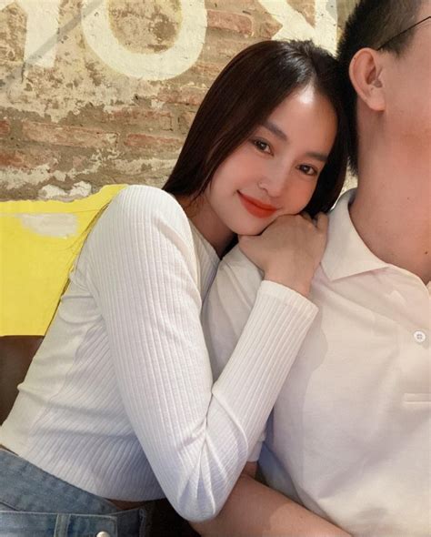 Danh tính người được Ninh Dương Lan Ngọc công khai ôm ấp