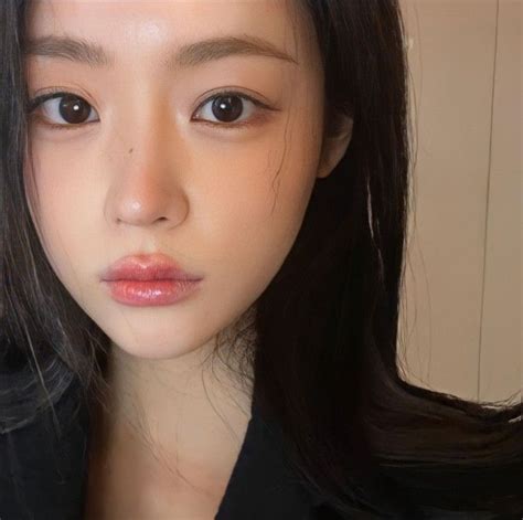 Ghim Tr N Beauty Trong Trang I M M T Ch U T Ng Trang I M