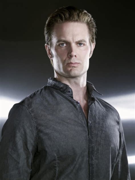 Garret Dillahunt