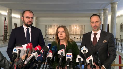 Afera wiatrakowa Politycy PiS zawiadamiają służby