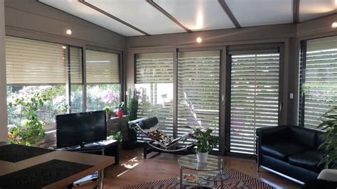 Comment habiller une grande baie vitrée