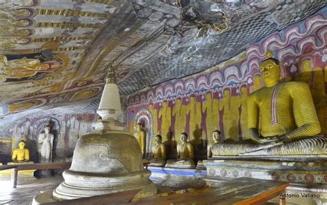 Fotografias De Antonio Vallano Dambulla Templo De Oro III