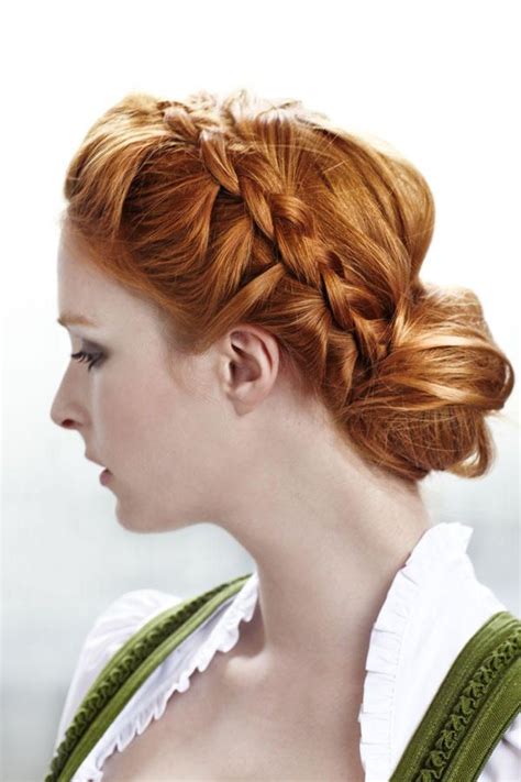 Pin Auf Dirndl Frisur
