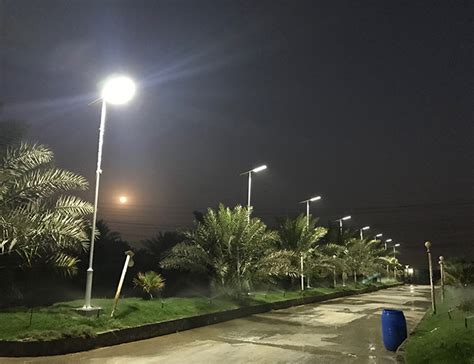 Classic All Ln One Solar Street Light ISSL M2 Integrated Solar Street