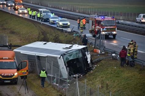 Foto Autocar din Brașov grav accident în Slovenia Trei persoane au