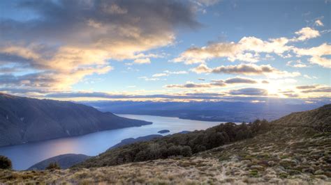 Best Long Distance Hiking Trails Around The World