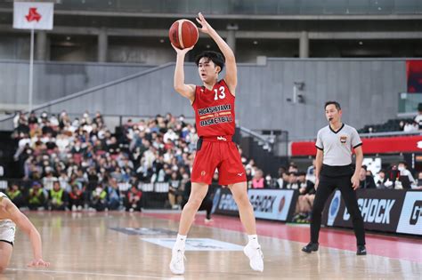 ウインターカップ2023東山のスーパールーキー佐藤凪が語る3年生への思い 高校U18 月刊バスケットボールWEB