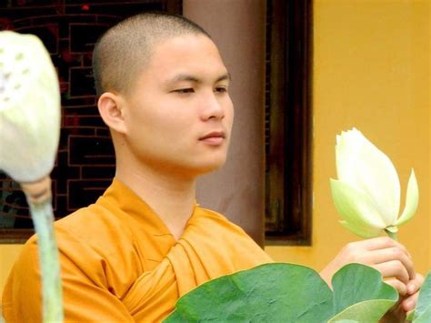 Tiểu sử Thầy Giác Minh Luật là ai Ở chùa nào có bài giảng nào hay