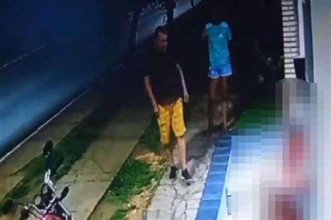 Vídeo mostra homem sendo morto por casal a facadas e pedradas em Cuiabá