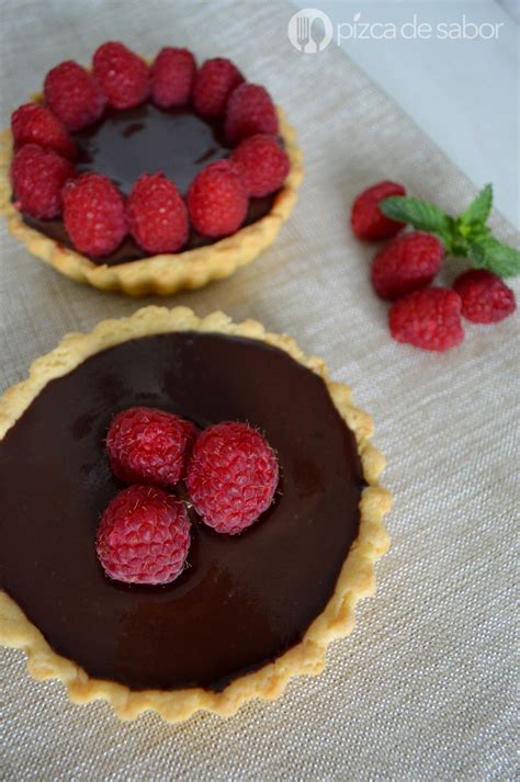 Tartaletas De Chocolate Con Frambuesas O Fresas Pizca De Sabor