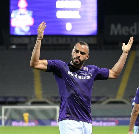 Arthur Cabral Deixa A Fiorentina E Acerta O Benfica