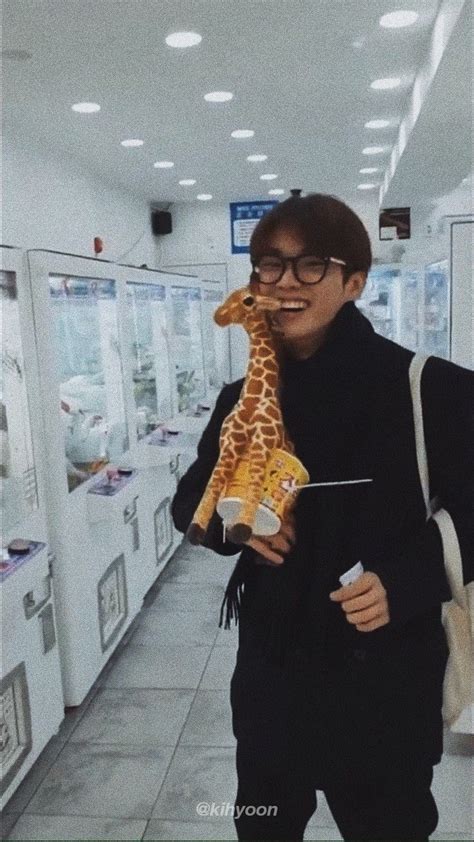 Pin Di RIZI JUNG Su Tbz Q