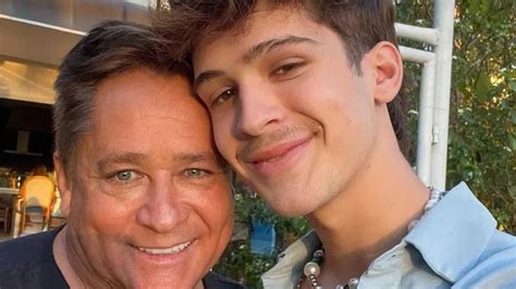 Leonardo confirma namoro de João Guilherme e Bruna Marquezine Minha