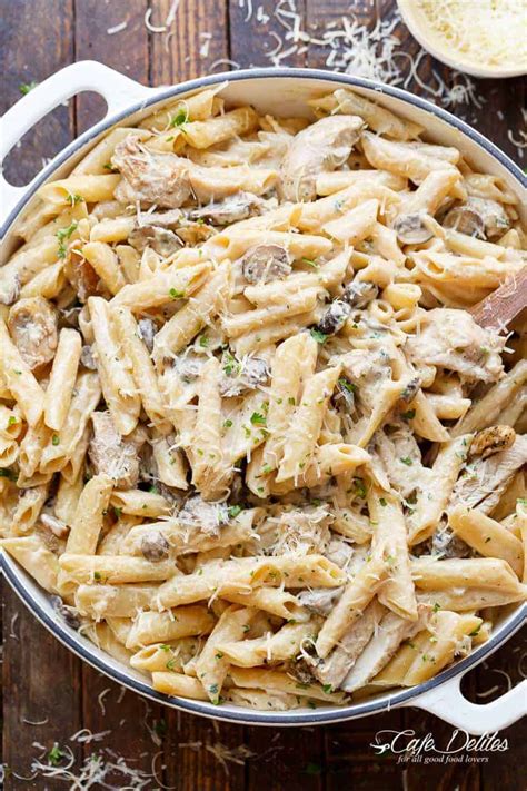 One Pot Creamy Mushroom Chicken Pasta Lightened Up Cafe Delites