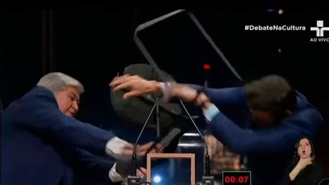 Cadeirada do bem não existe nem agressão verbal
