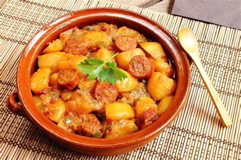 Paprikás krumpli Recept képpel Mindmegette hu Receptek