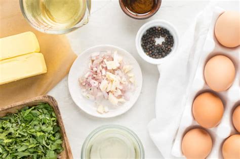 B Arnaise Sauce Recipe Classic Version Made Easy Dr Axe