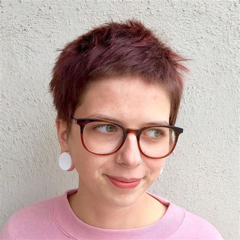 40 Bold And Beautiful Short Spiky Haircuts For Women Short Hair