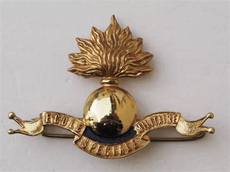 INSIGNE MILITAIRE DE Béret ESM St Cyr Ecole Spéciale Militaire