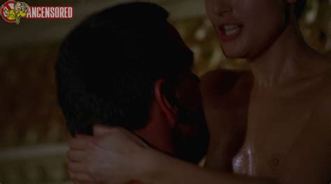Naked Lyndsey Marshal In Rome