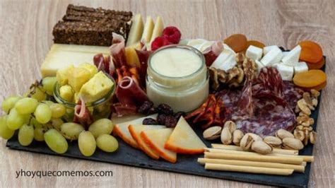 Cómo presentar una TABLA de QUESOS y EMBUTIDOS