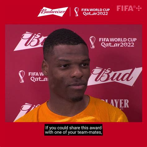 Siaran Bola Live On Twitter Interviewer Jika Award MOTM Bisa Dishare