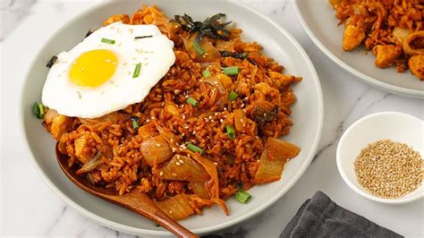 Quick Easy Kimchi Fried Rice Kimchi Bokkeumbap YouTube